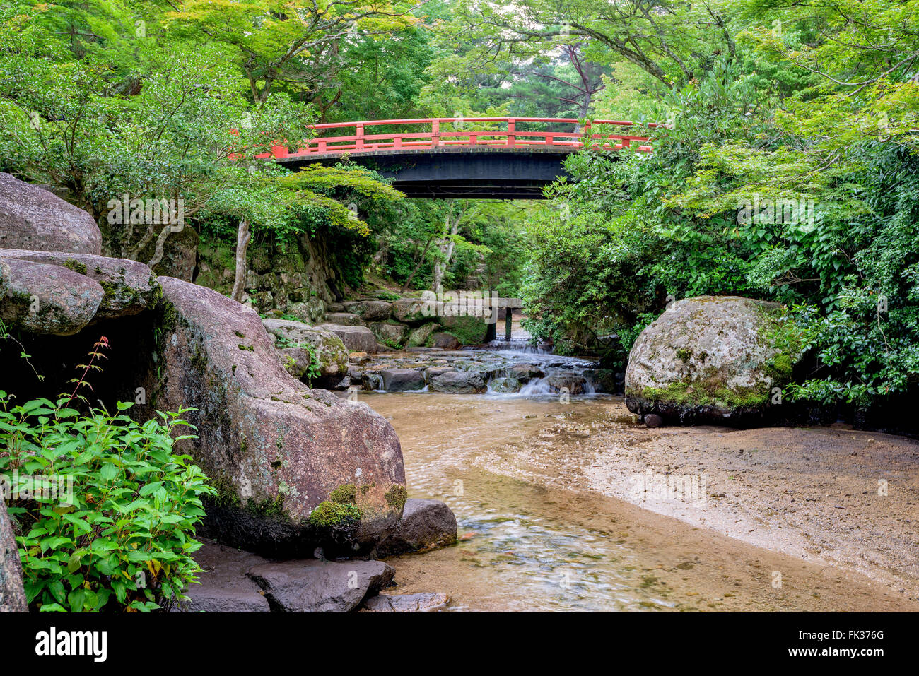 Red bridge japan hi-res stock photography and images - Alamy