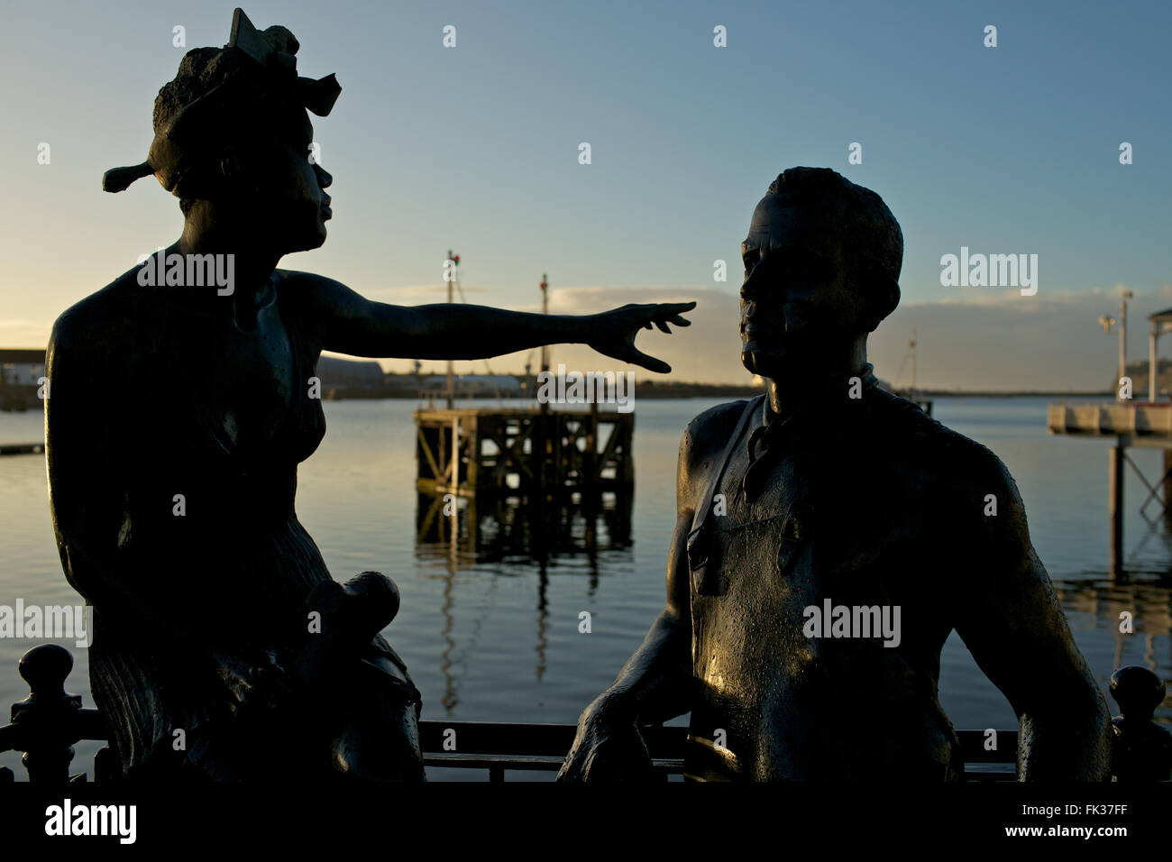'People like us', bronze sculpture by John Clinch, Cardiff Bay Cardiff ...