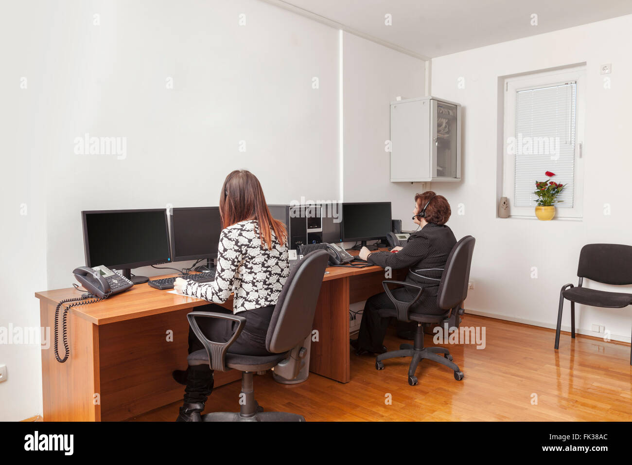 Women support hi-res stock photography and images - Alamy