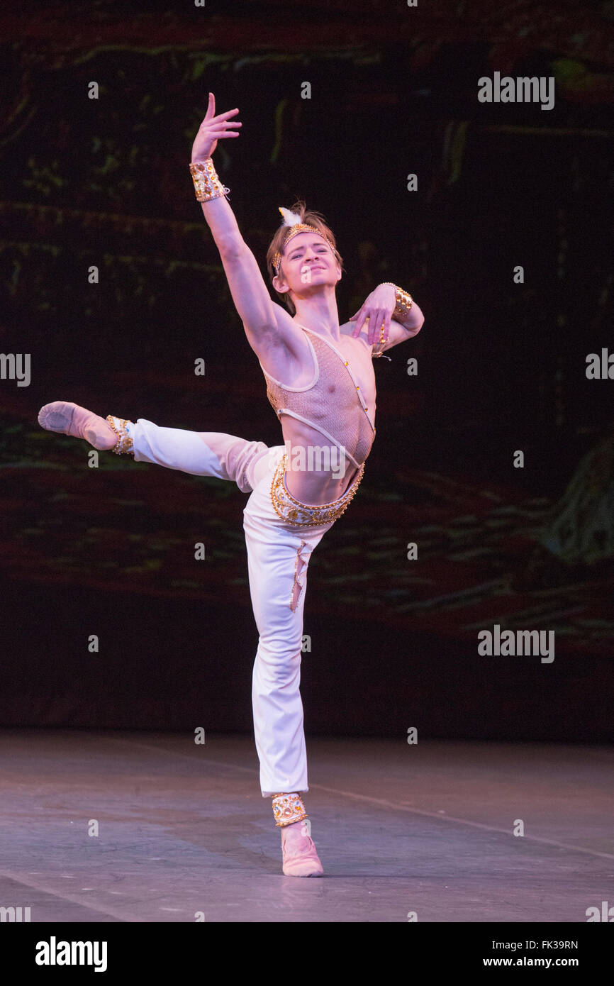 Daniil Simkin High Resolution Stock Photography and Images - Alamy