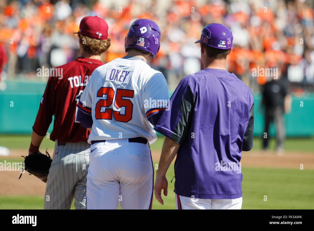 Clemson, SC, USA. 6th Mar, 2016. Chris Okey (25) of the Clemson Tigers ...