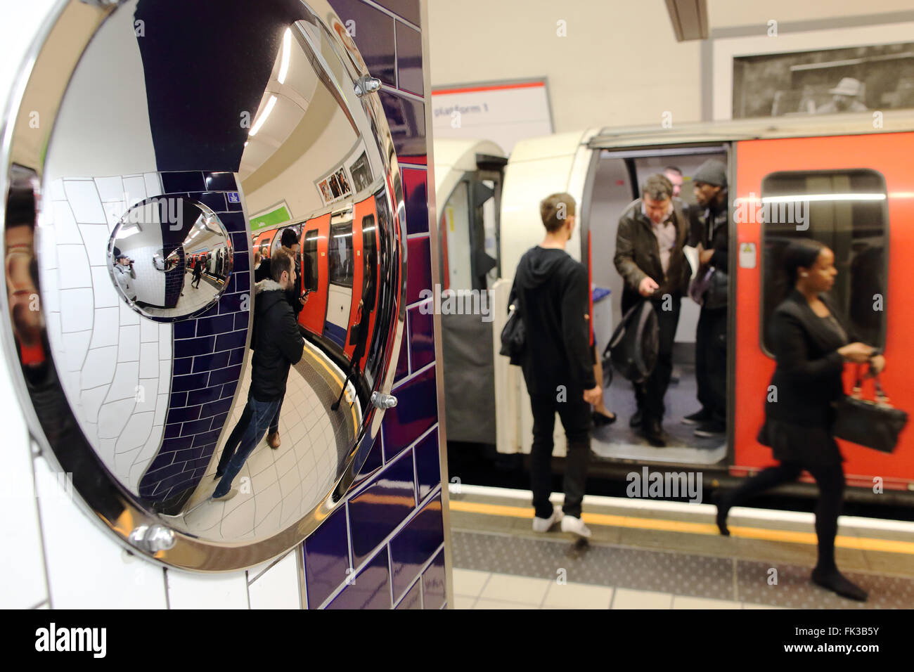 Cctv london london hi-res stock photography and images - Alamy