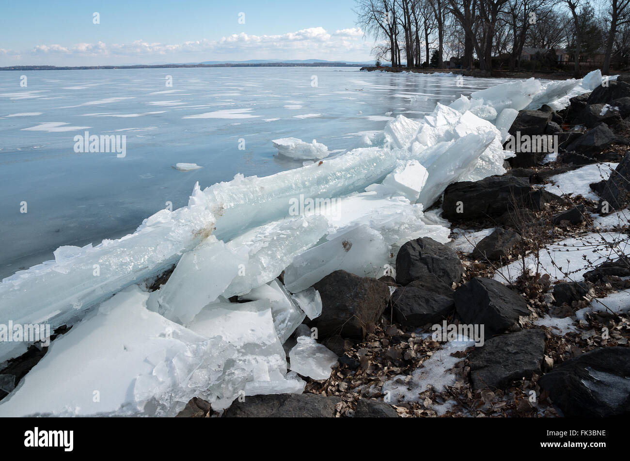 A frozen bay on Lake Champlain Stock Photo - Alamy