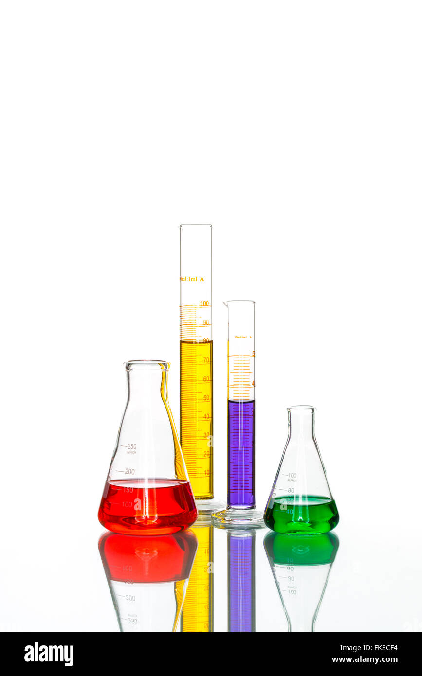 Science laboratory glassware hi-res stock photography and images - Alamy