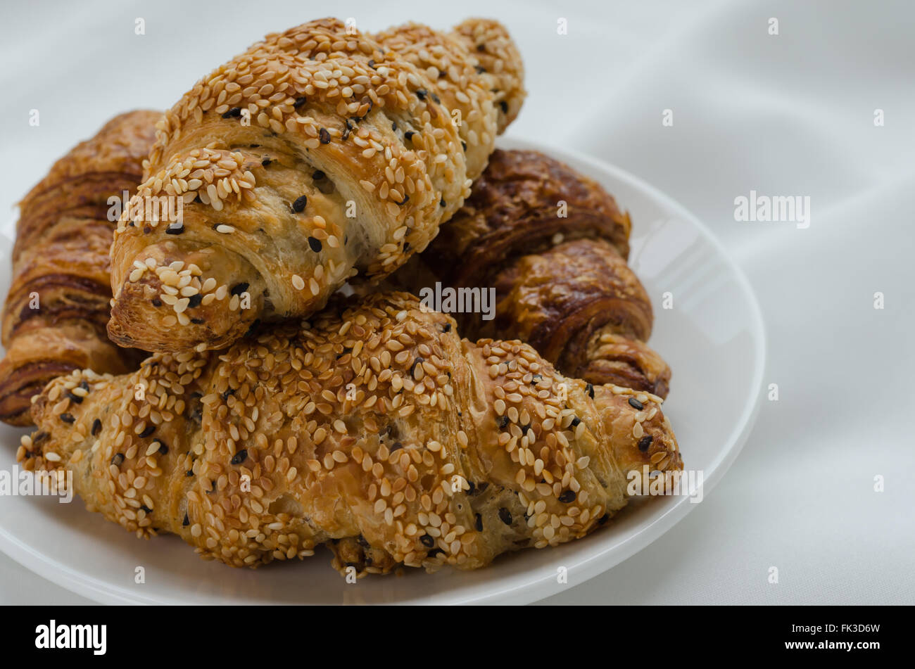 Sesame croissant hi-res stock photography and images - Alamy