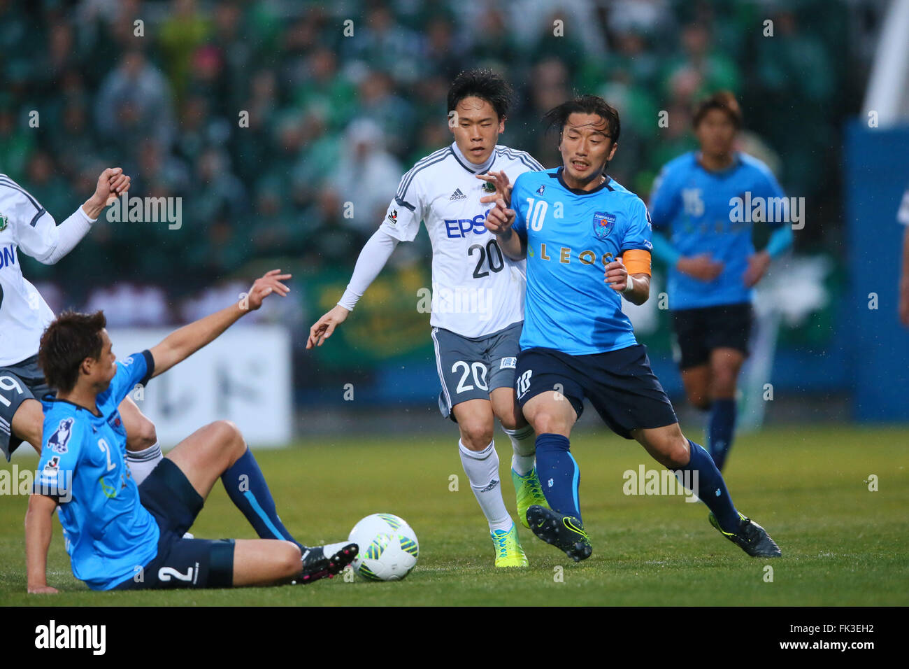 NHK Spring Mitsuzawa Football Stadium, Kanagawa, Japan. 6th Mar, 2016. (L to R) Takayoshi ...