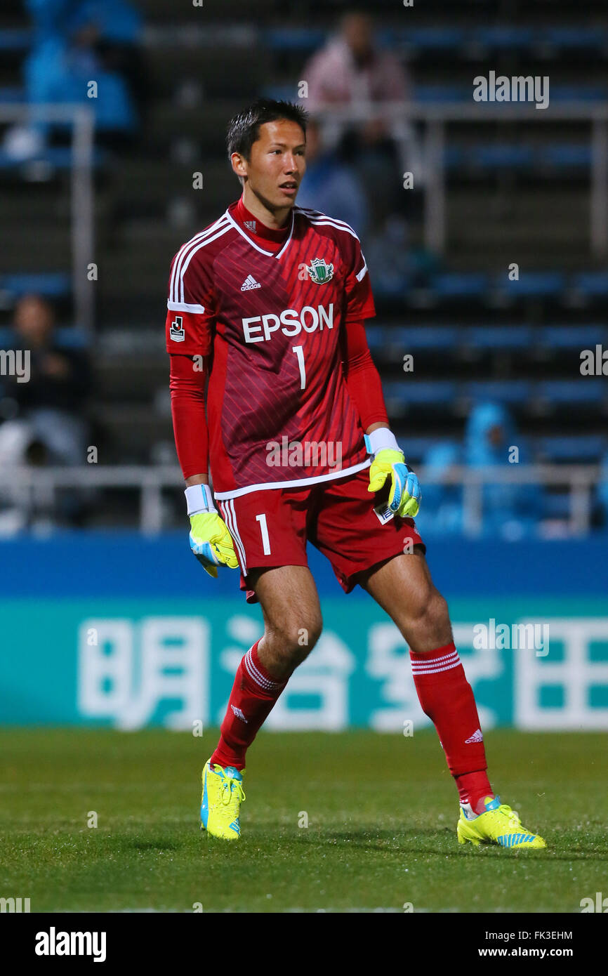 NHK Spring Mitsuzawa Football Stadium, Kanagawa, Japan. 6th Mar, 2016. Daniel Schmidt (Yamaga ...