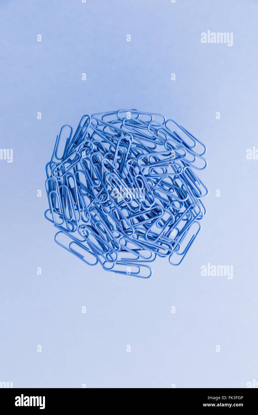 Clips circular hi-res stock photography and images - Alamy