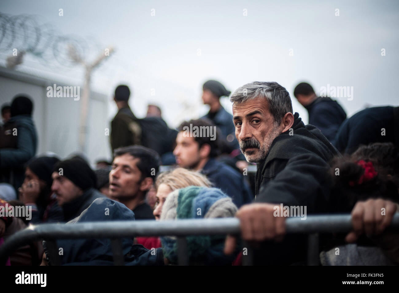 Boarder checkpoint hi-res stock photography and images - Alamy