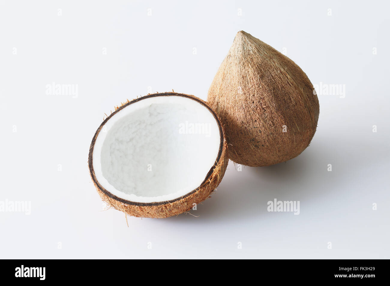 Coconut tree cut hi-res stock photography and images - Alamy