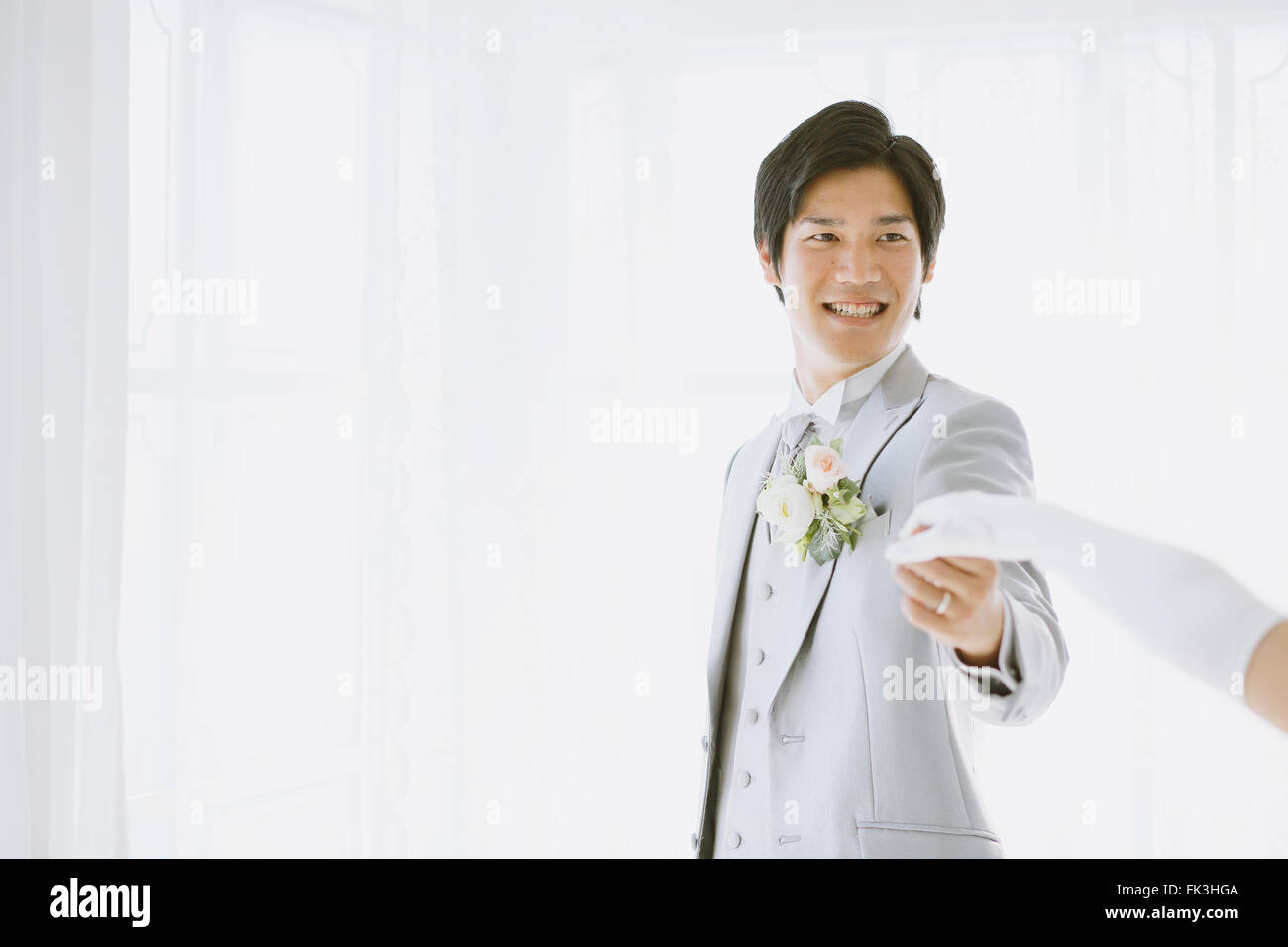 Black groom hi-res stock photography and images - Alamy