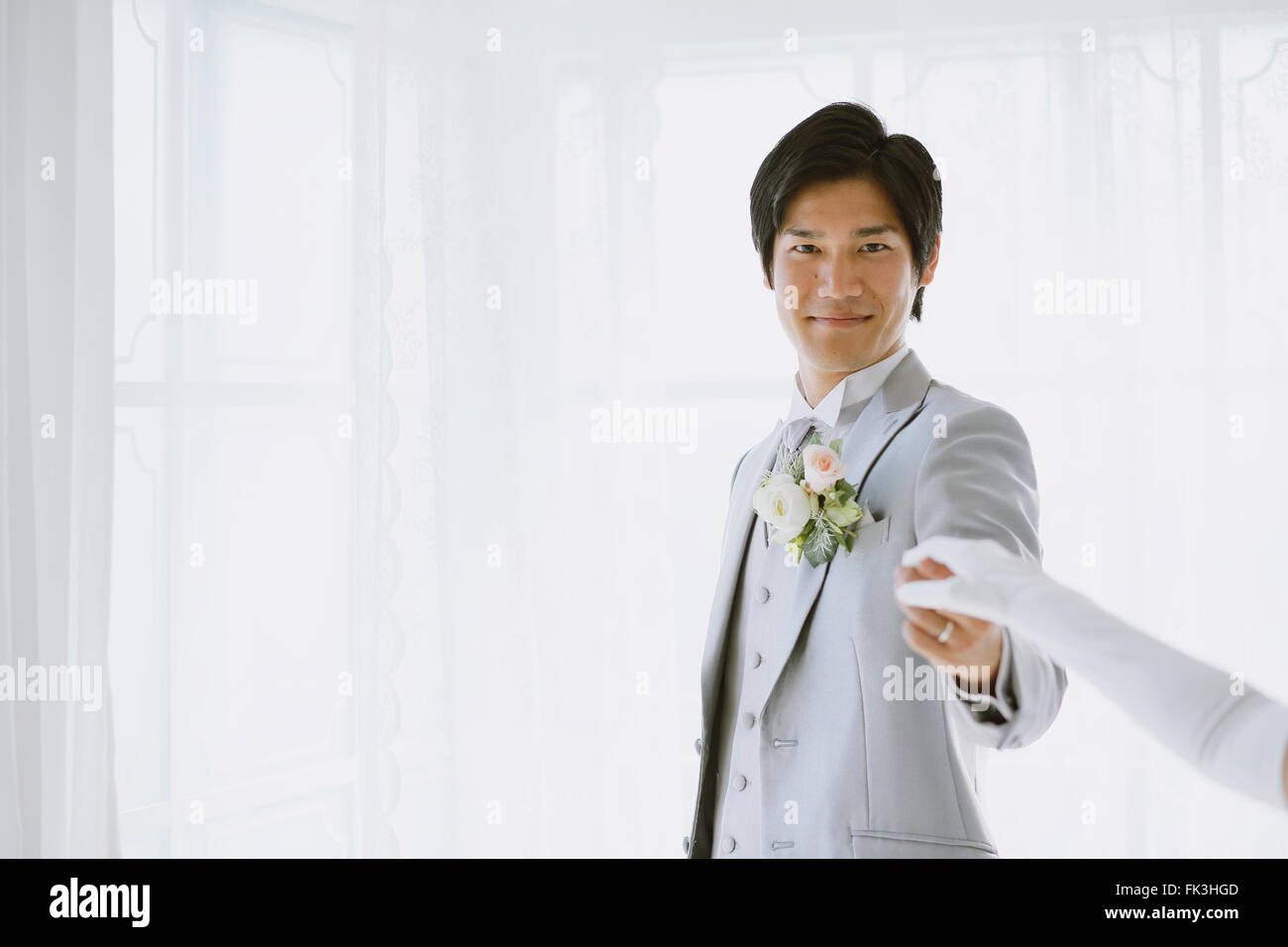 Japan hands wedding hi-res stock photography and images - Alamy