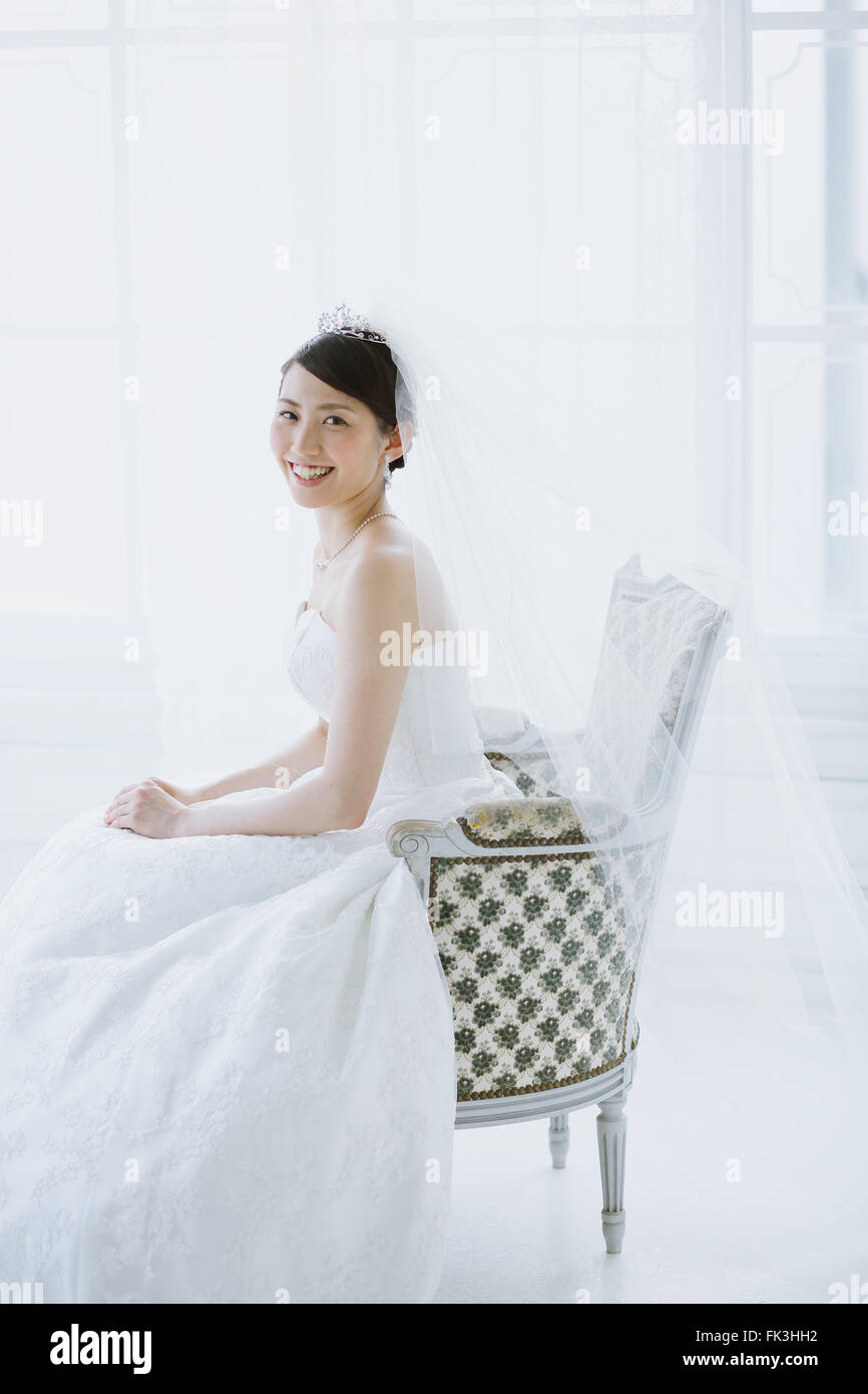 Attractive Japanese bride Stock Photo - Alamy