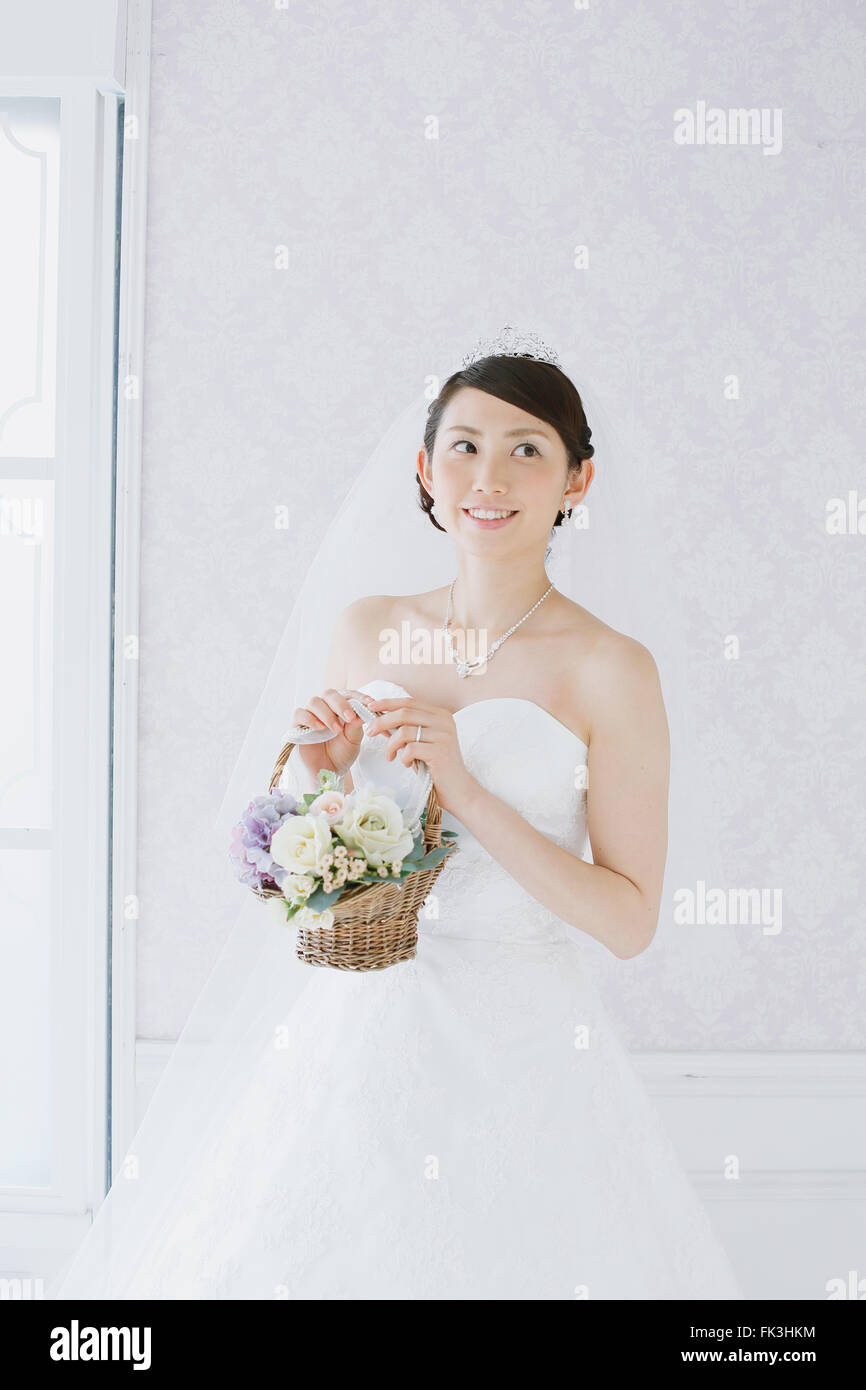 Attractive Japanese bride Stock Photo - Alamy