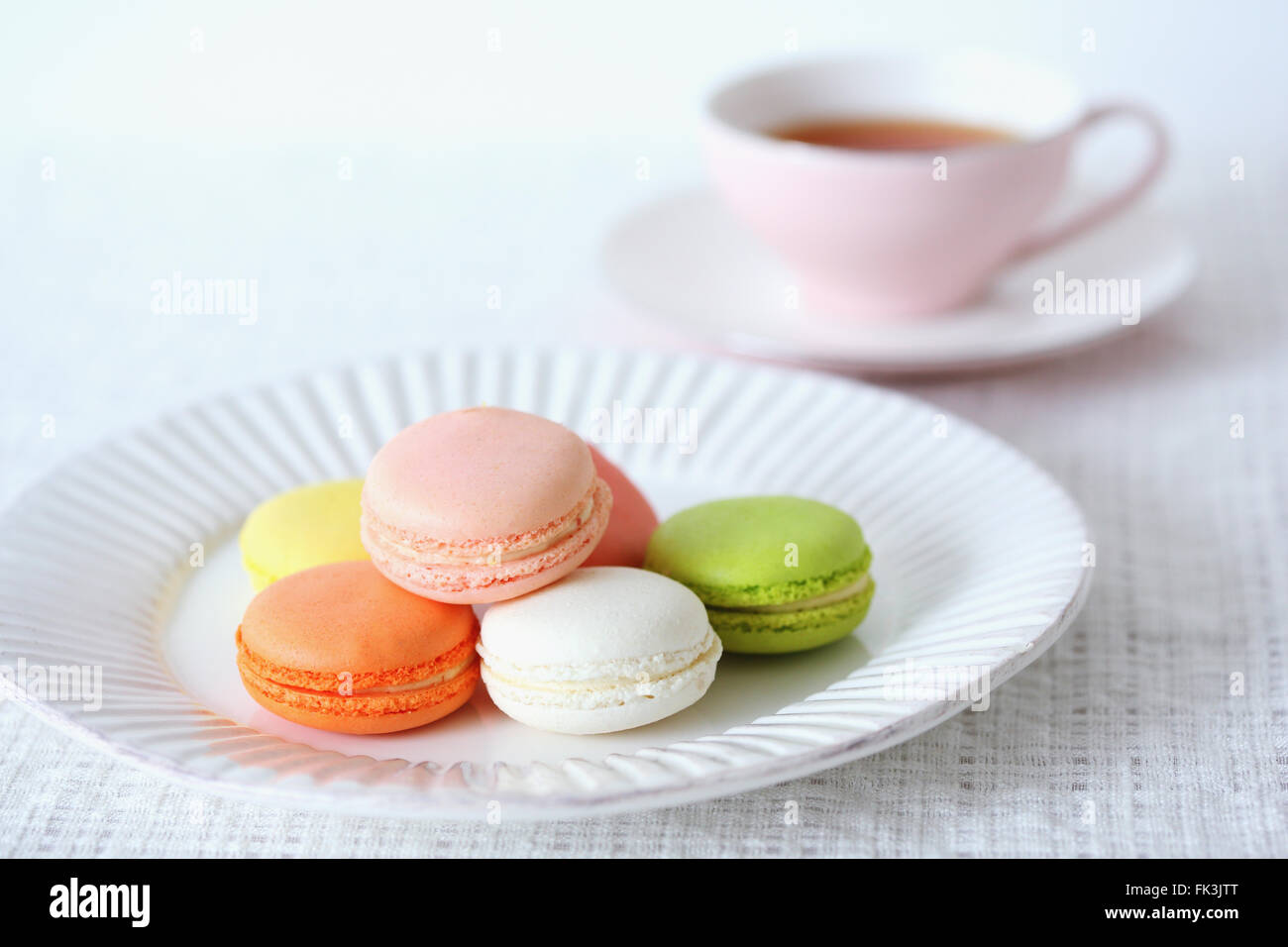 Tea with macarons hi-res stock photography and images - Alamy