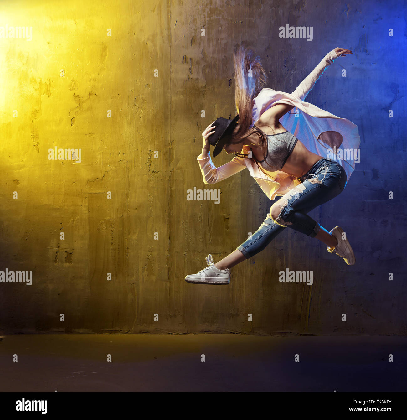 Dancer fit hi-res stock photography and images - Alamy