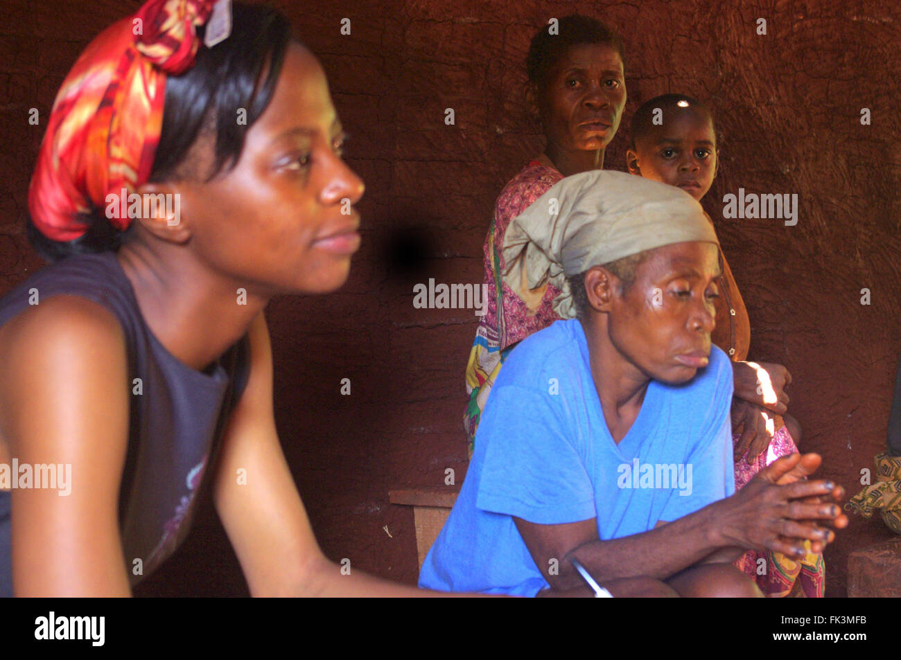 Baka people hi-res stock photography and images - Alamy