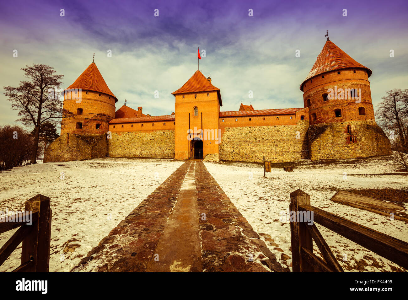 Castle lithuania snow trakai hi-res stock photography and images - Alamy