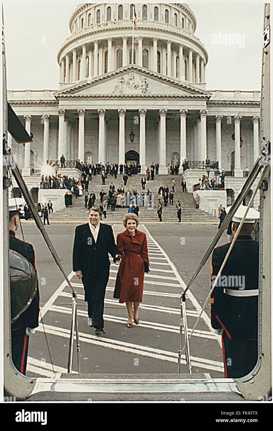 Nancy reagan 1989 ronald hi-res stock photography and images - Alamy