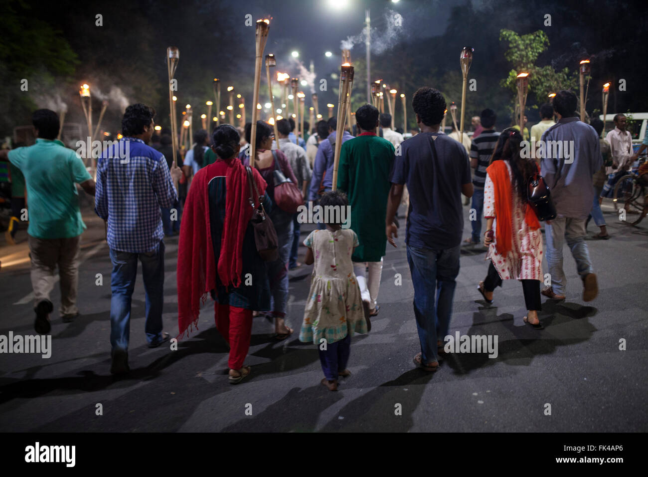 Dhaka, Bangladesh. 06th Mar, 2016. Members of Ganajagoron Mancha and ...