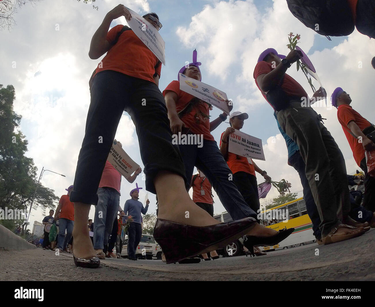 Quezon City, Philippines. 7th Mar, 2016. Male students, soldiers and ...