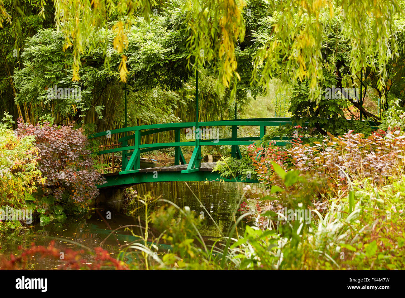 Monet bridge hi-res stock photography and images - Alamy