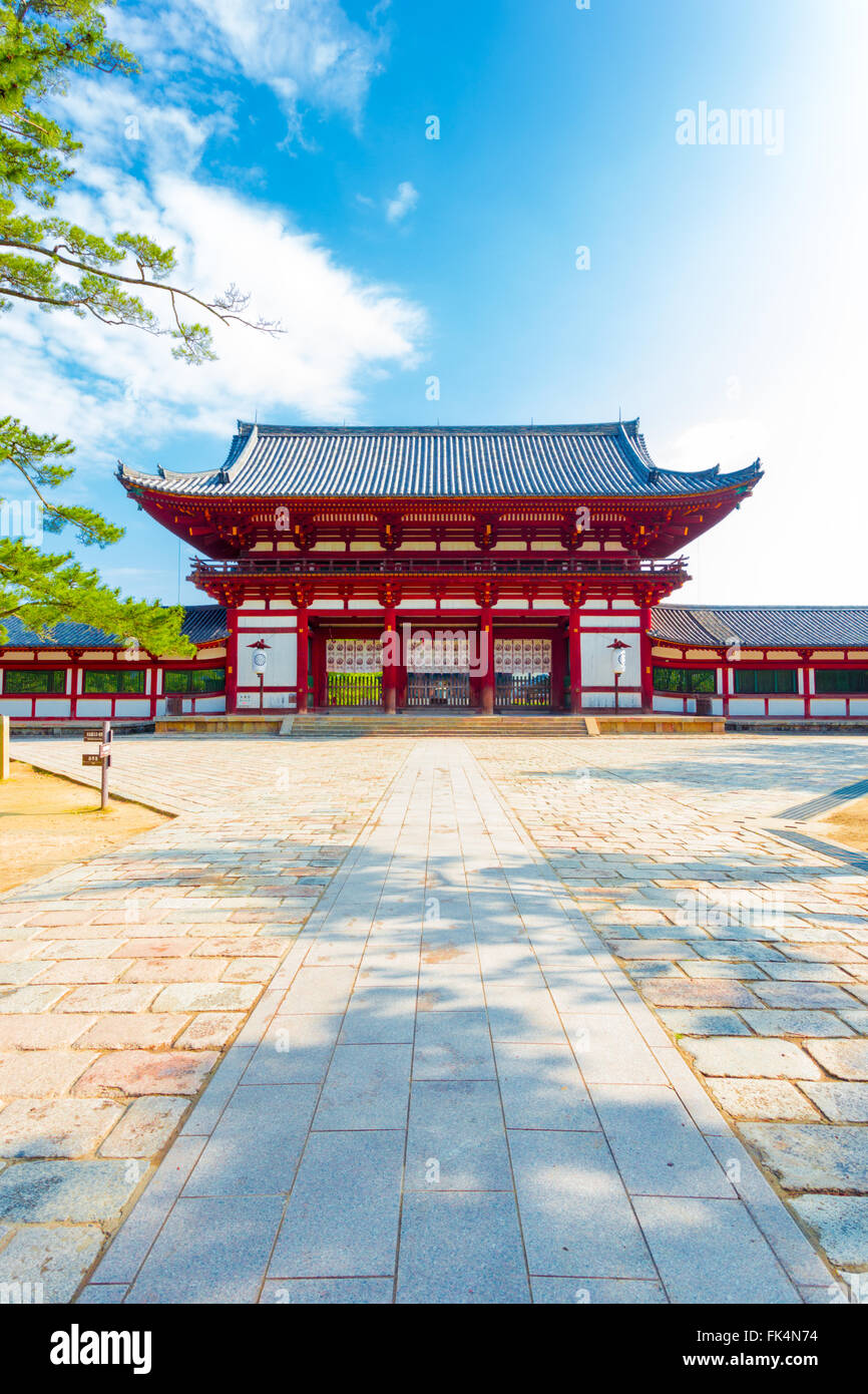 Japanese red gate hi-res stock photography and images - Alamy