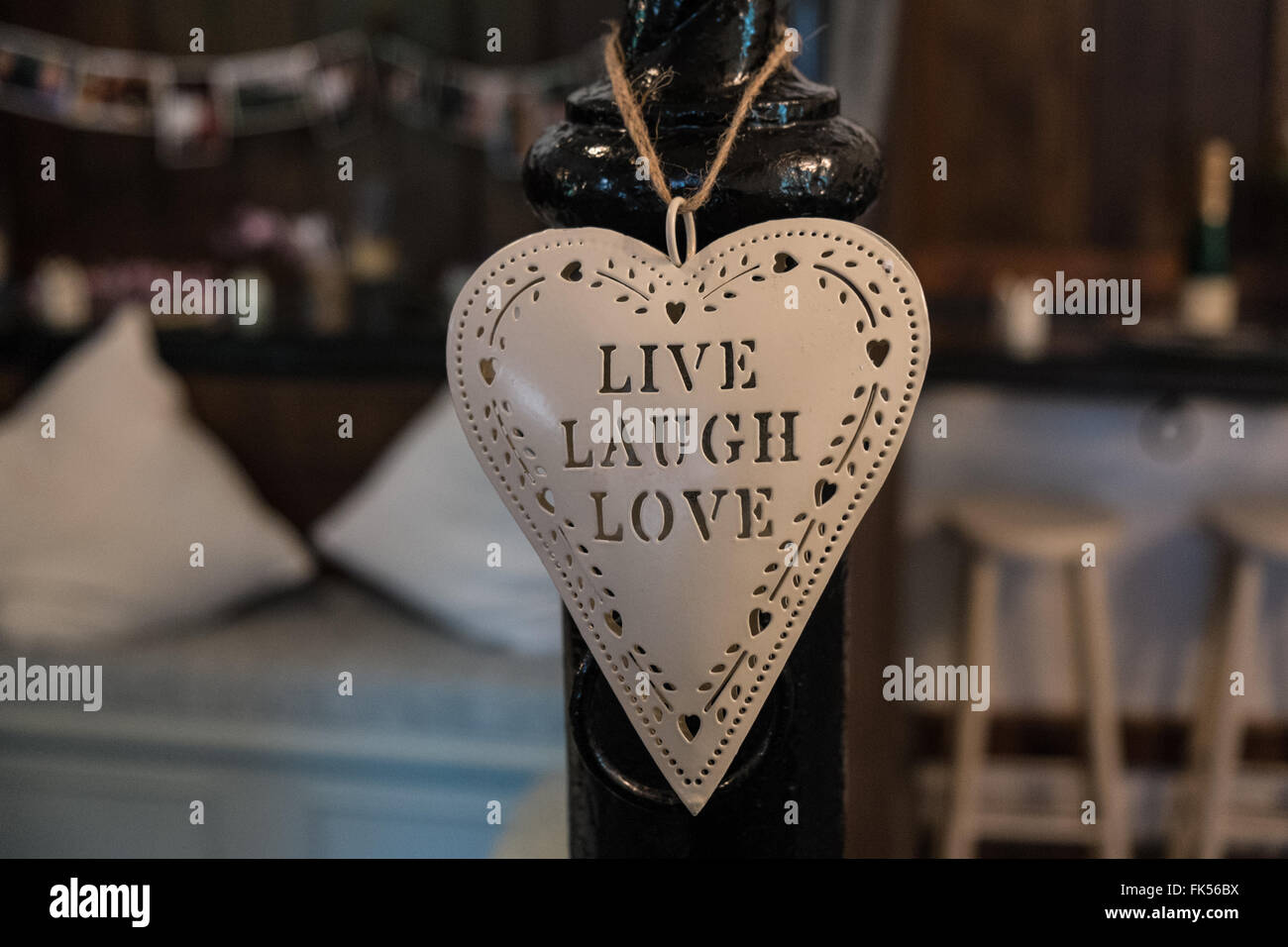 Live laugh love sign hi-res stock photography and images - Alamy