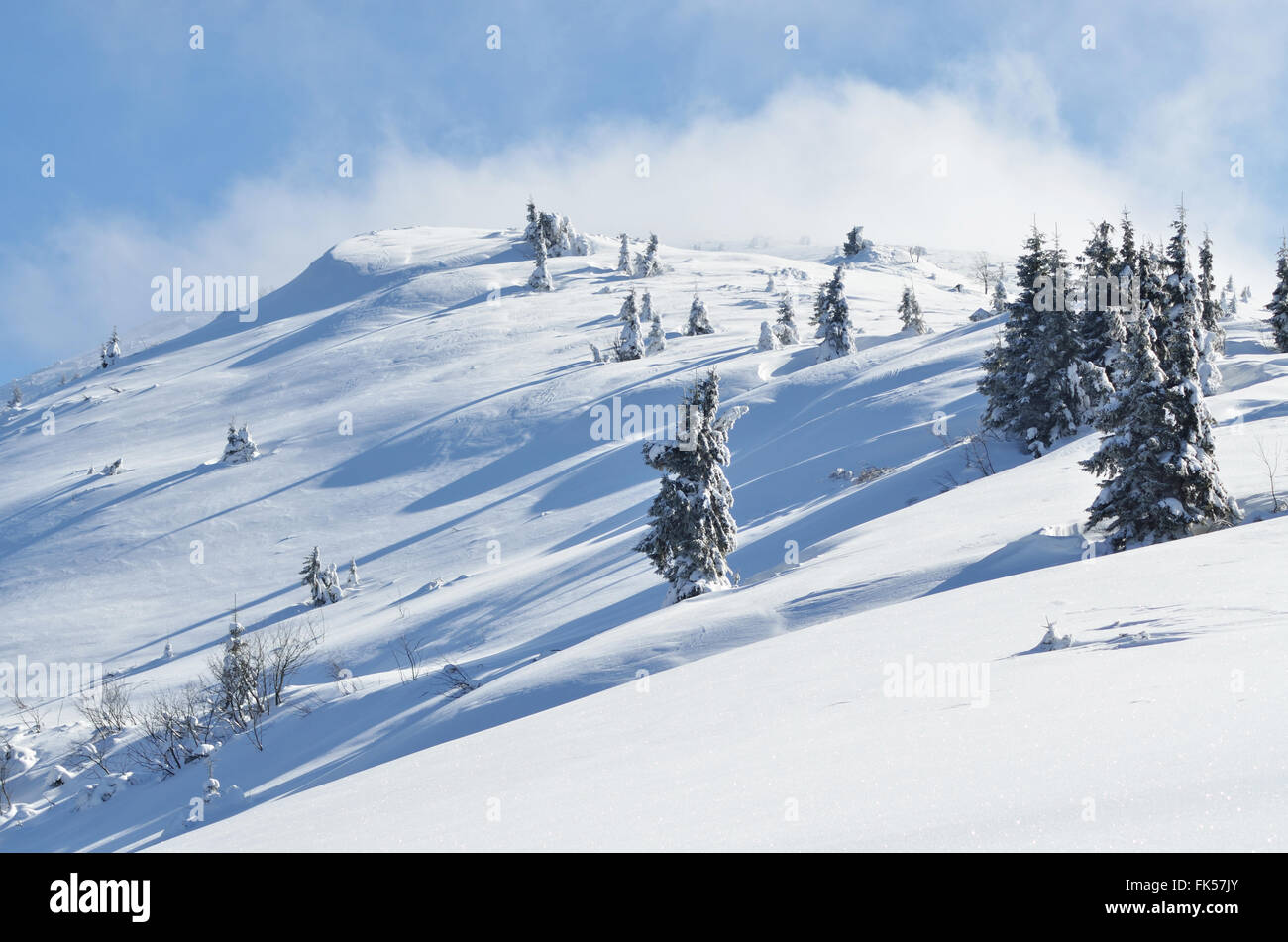 Barn on mountain slope hi-res stock photography and images - Alamy