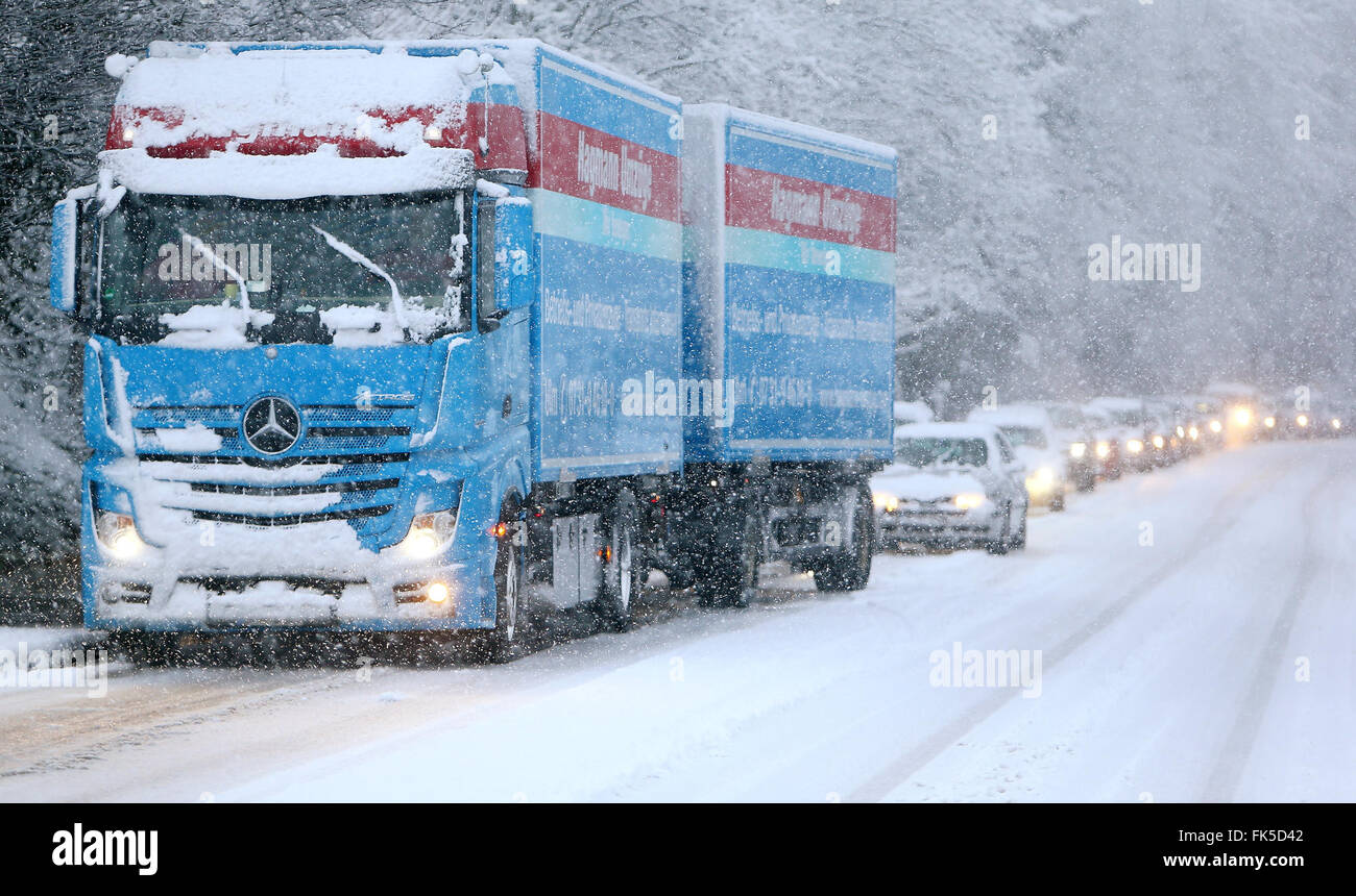 Stalled truck hi-res stock photography and images - Alamy