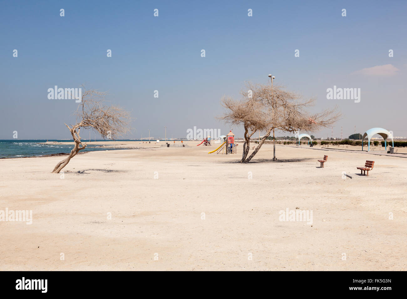 Beach in Bahrain Stock Photo - Alamy