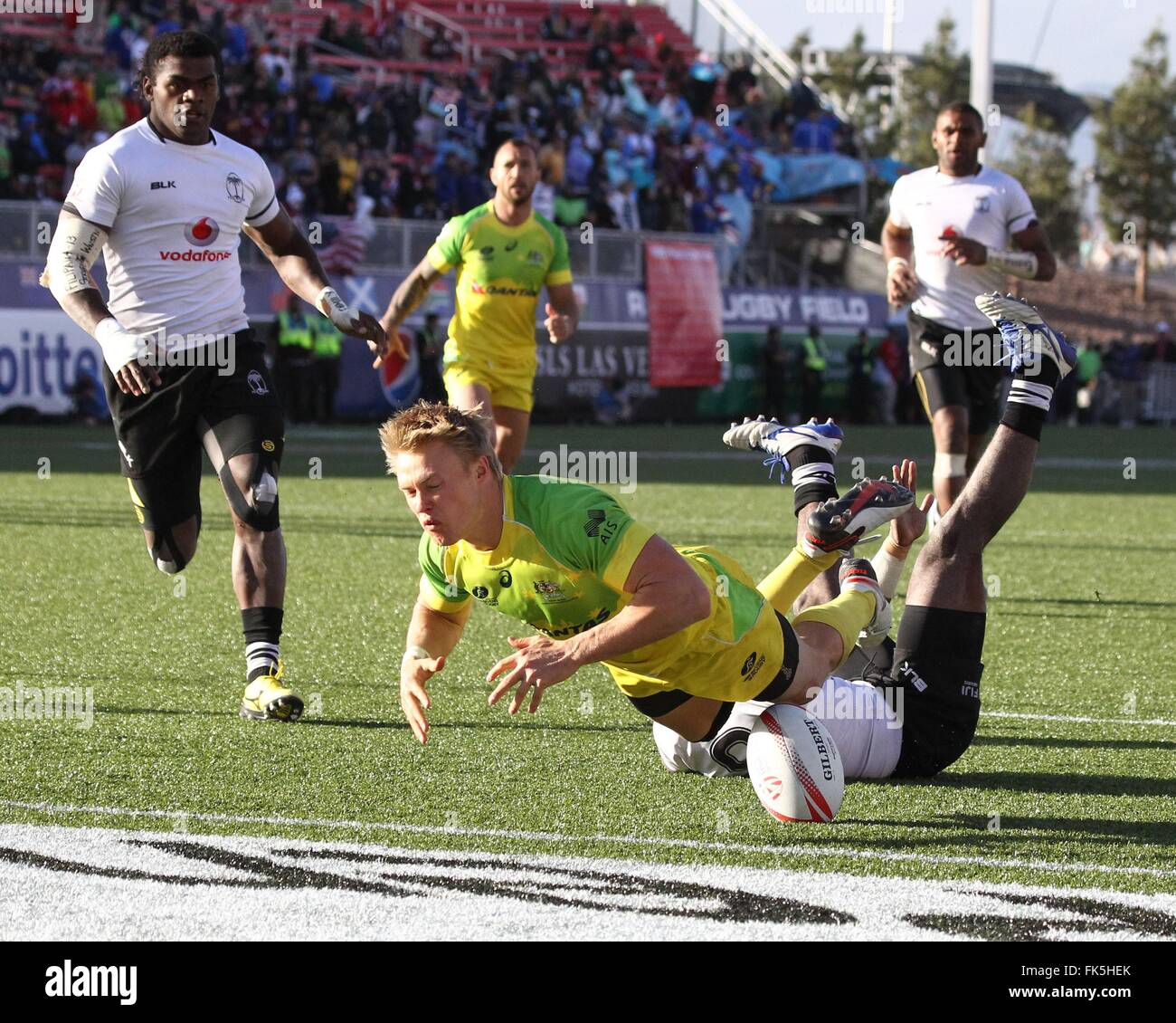 Tom james rugby hi-res stock photography and images - Alamy