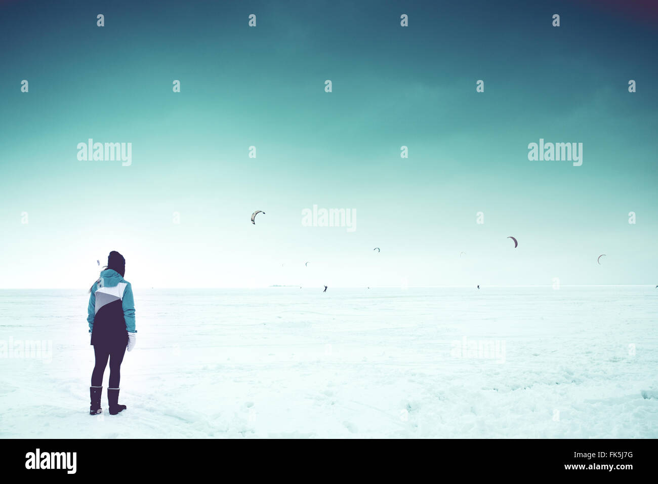 Sad woman beach hi-res stock photography and images - Alamy