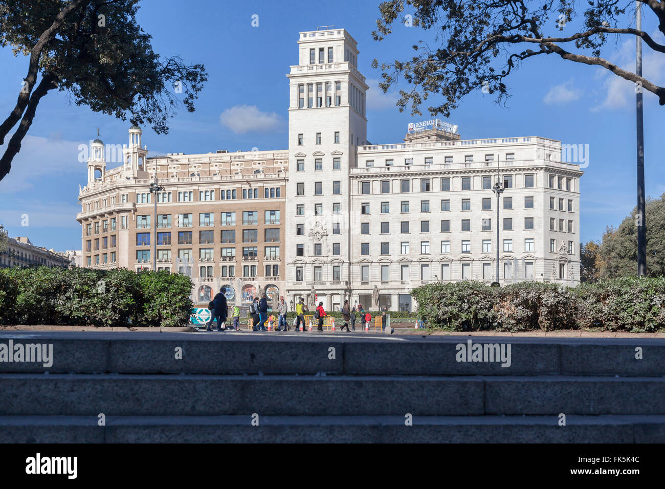 Placa catalunya barcelona hi-res stock photography and images - Alamy