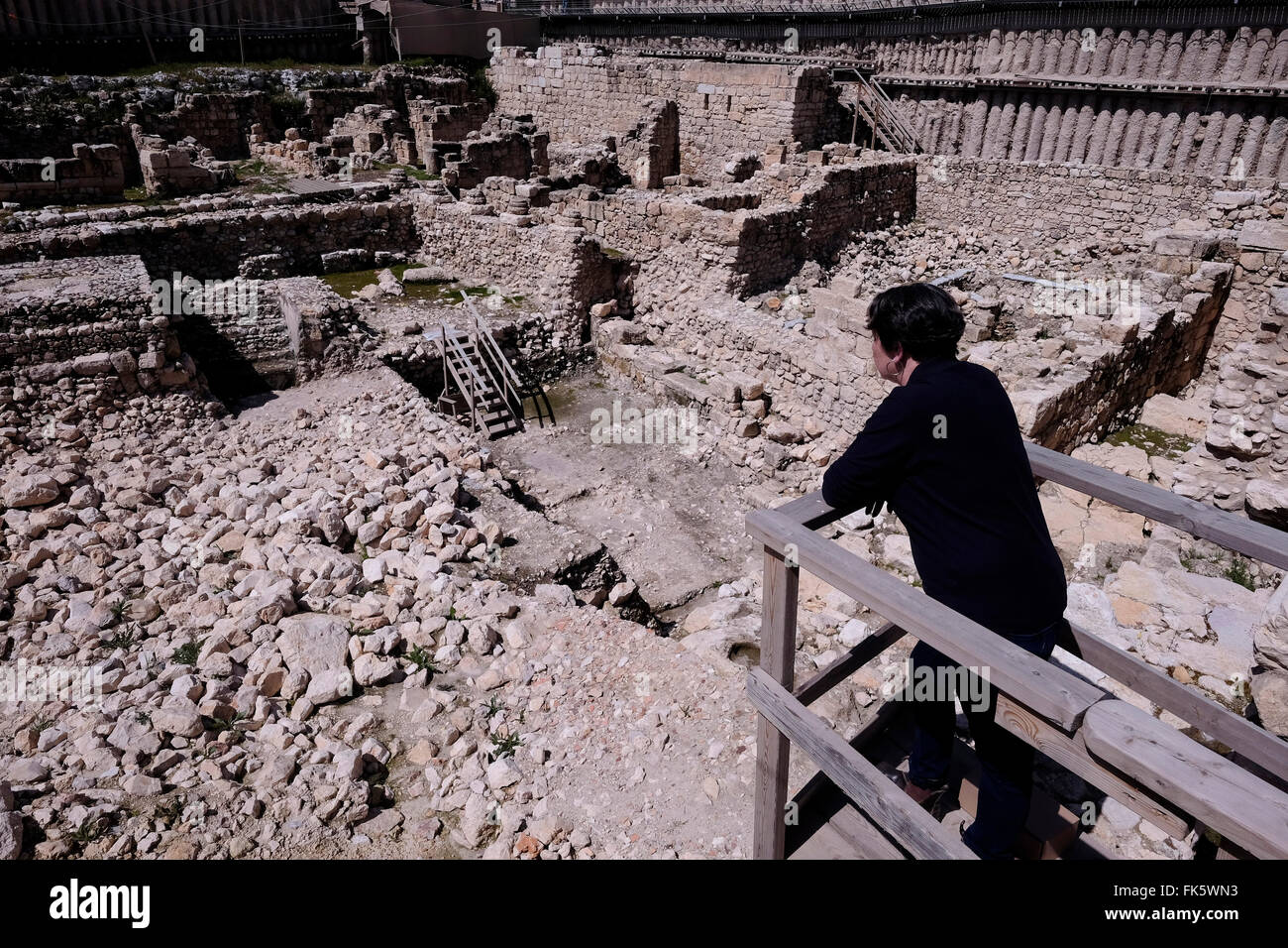 First jewish temple in jerusalem hi-res stock photography and images ...