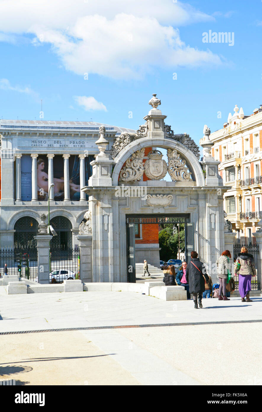 Madrid spain gate gates hi-res stock photography and images - Alamy