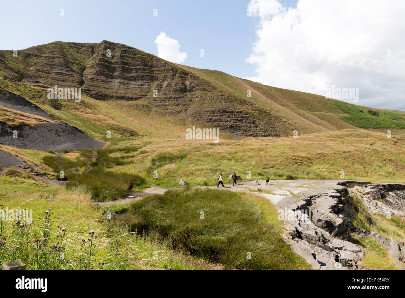 Mam Tor in the Peak District Castleton in Derbyshire England Stock ...