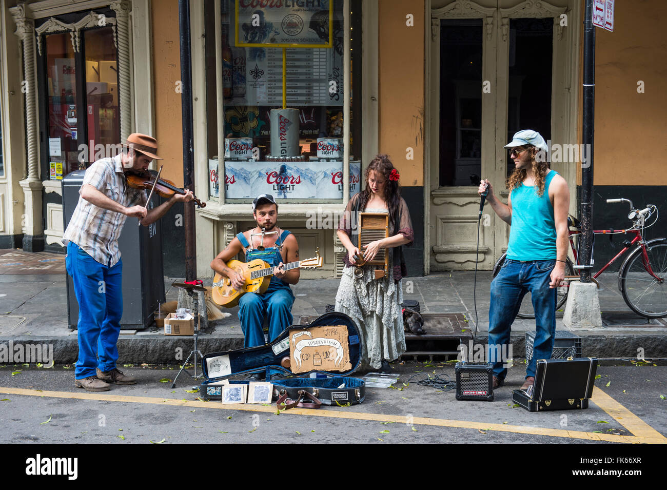 Street Musicians Instrument