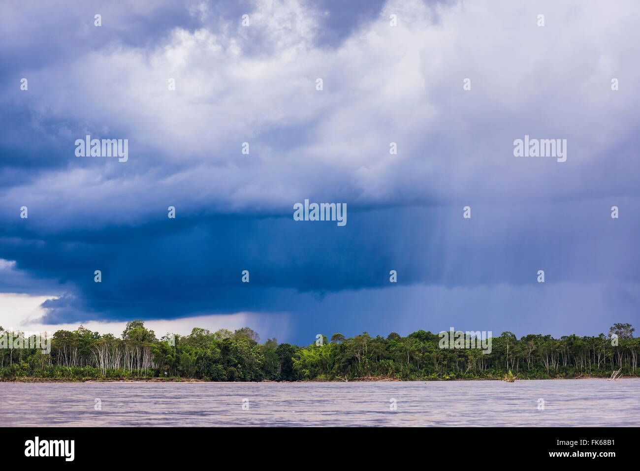 Amazon rainforest people hi-res stock photography and images - Alamy