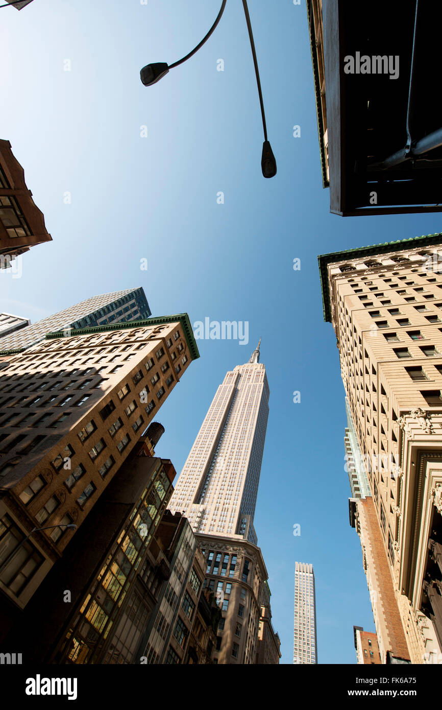 Looking up into the sky through skyscrapers hi-res stock photography ...