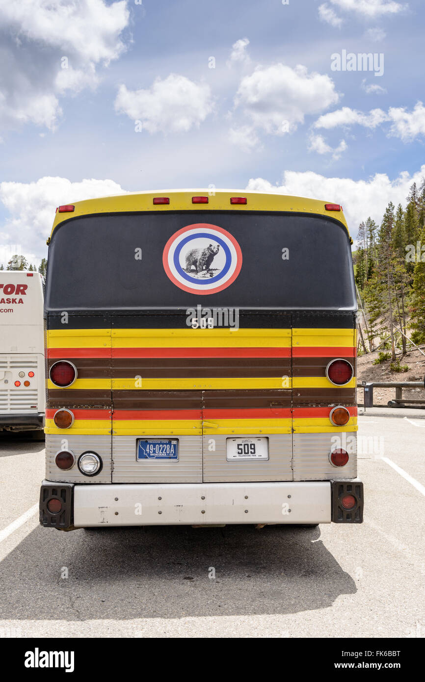 Yellowstone park tour bus hi-res stock photography and images - Alamy