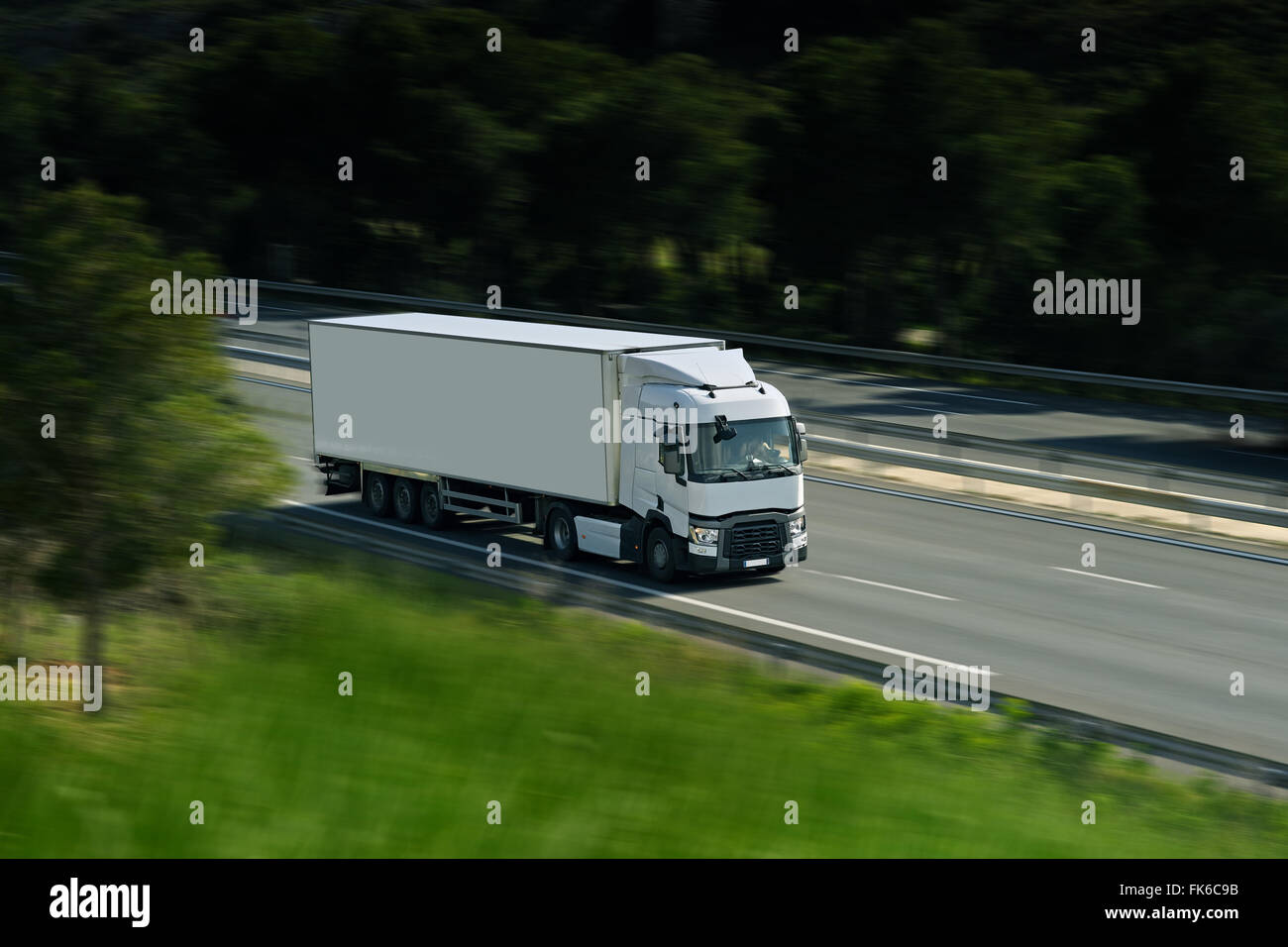 White Semi Truck High Resolution Stock Photography and Images - Alamy