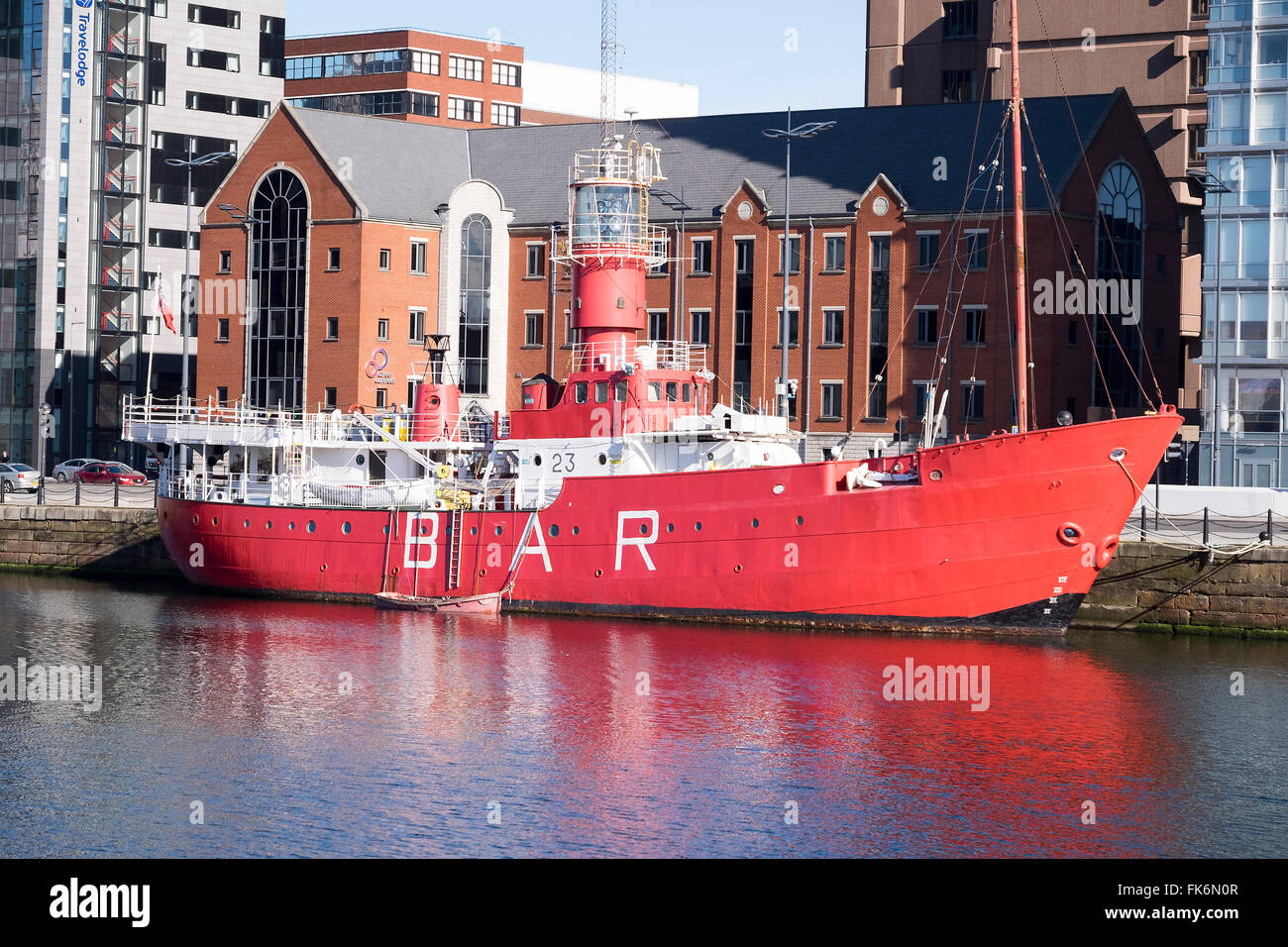 Views of the Albert Docks, Liverpool on a sunny spring day Stock Photo ...