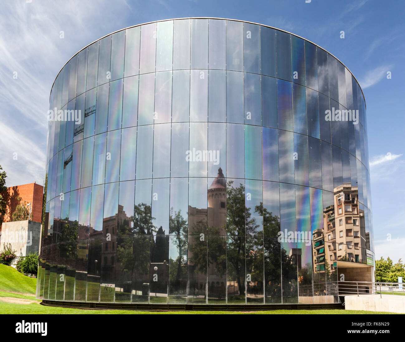 Building Nexus II, by Ricard Bofill, Barcelona Stock Photo - Alamy