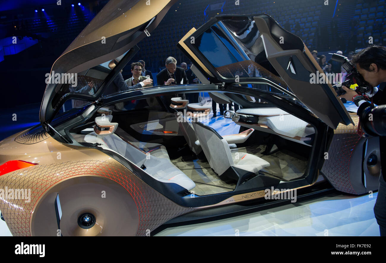 Bmw Next Vision 100 High Resolution Stock Photography and Images - Alamy