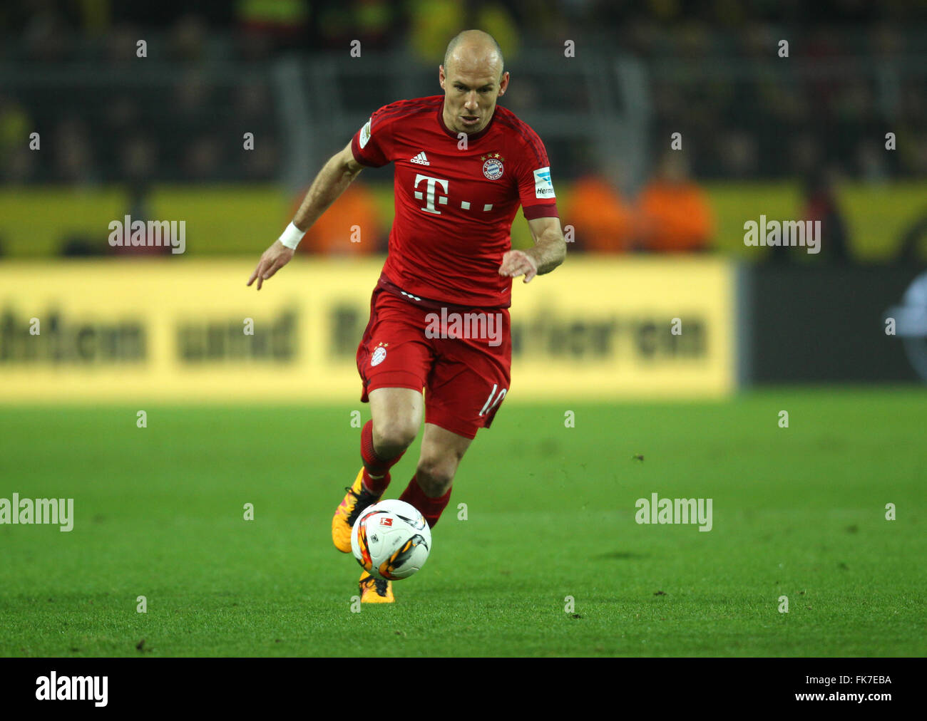 Munich's Arjen Robben in action during the German Bundesliga soccer ...