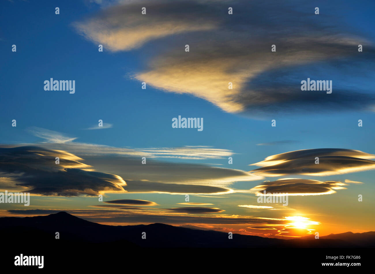 Power of the sun rays hi-res stock photography and images - Alamy