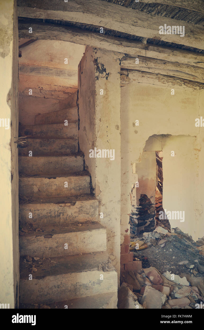 Inside abandoned house hi-res stock photography and images - Alamy
