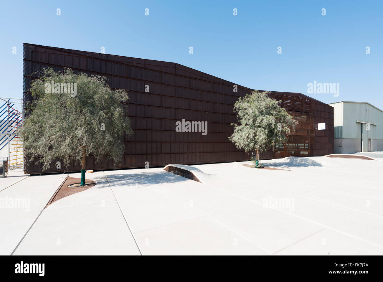 Exterior view of new Warehouse421 art gallery in Mina Zayed district of ...