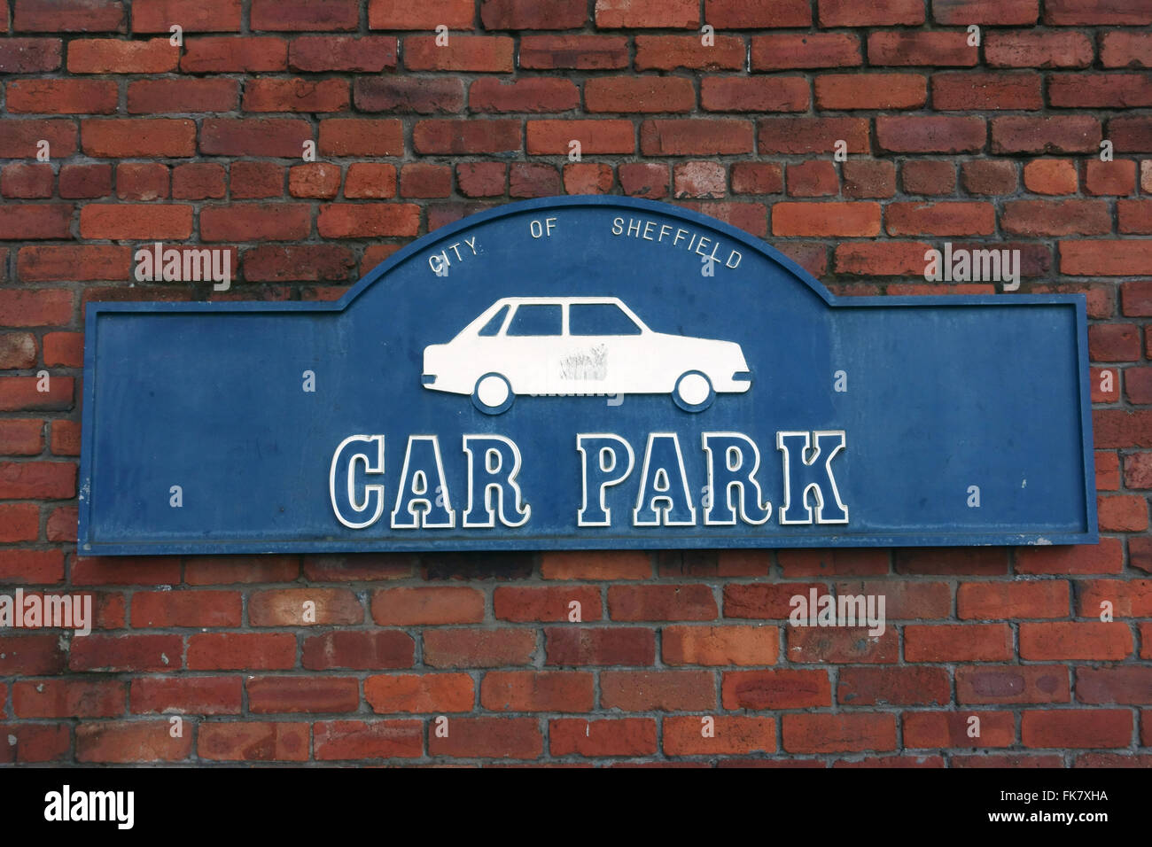 Car park sign hi-res stock photography and images - Alamy